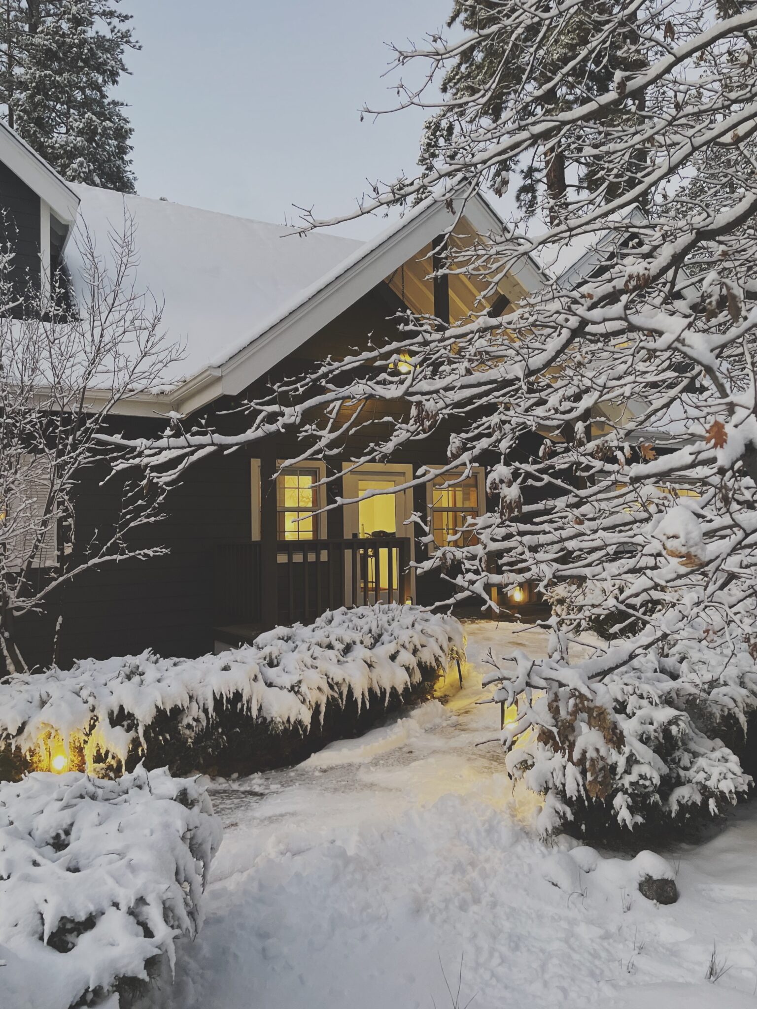 Home - Harvey House - Idyllwild Hotel, Inn, Bed and Breakfast, Weddings ...